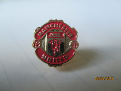 MANCHESTER UNITED FC ENAMEL BADGE (14 mm) | eBay UK