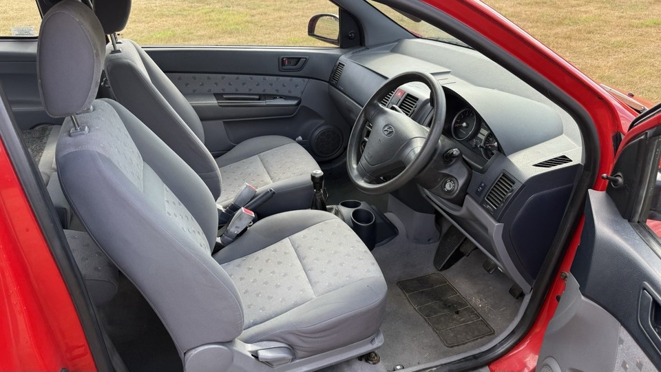 Spares Or repair Hyundai Getz 1.1 Red Car Runs And Drives | eBay UK