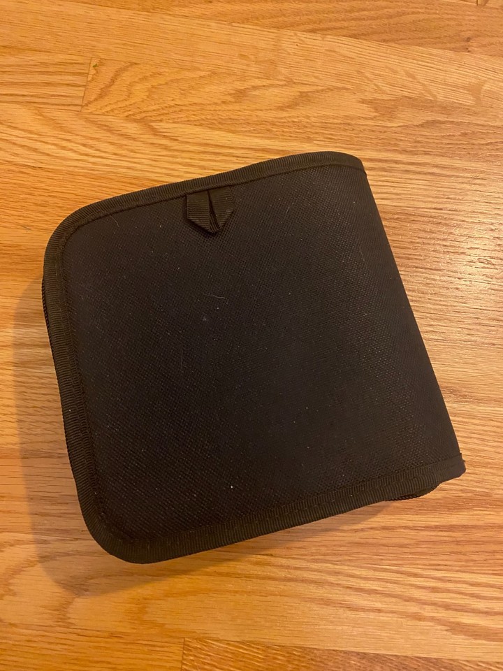 Small Soft CD Carry Case Black Storage Holder Holds 32 DVD Blu-ray Disc ...