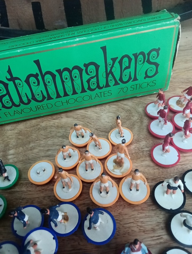 Vintage Subbuteo Football Players Small Lot In A Matchmakers Box ...