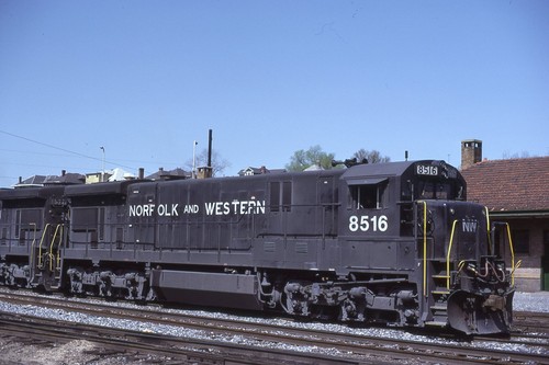 N&W C36-7 8516 IN 1983 NORFOLK & WESTERN ORIGINAL SLIDE | eBay