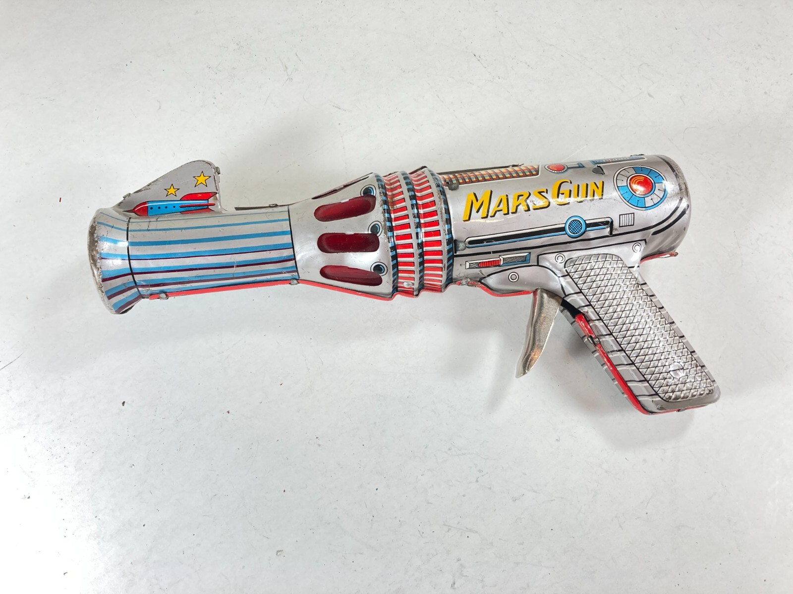 Vintage Japanese Mars Gun Tin Toy Spaceman Space Ray Gun Daiya | eBay ...
