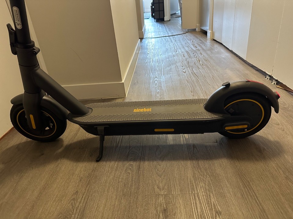 Segway G30 MAX Electric Scooter Foldable Black 361 miles 19 mph 44 mile ...