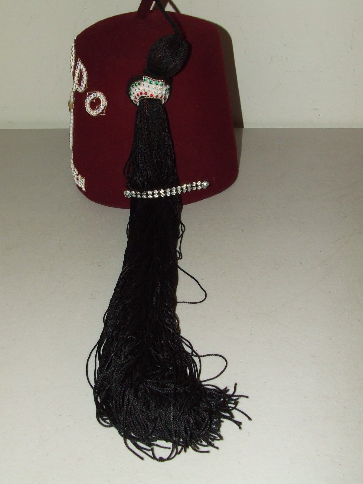 Vintage Shriners Aleppo Minutemen Jewelled Fez Hat & Tie with Case -D ...