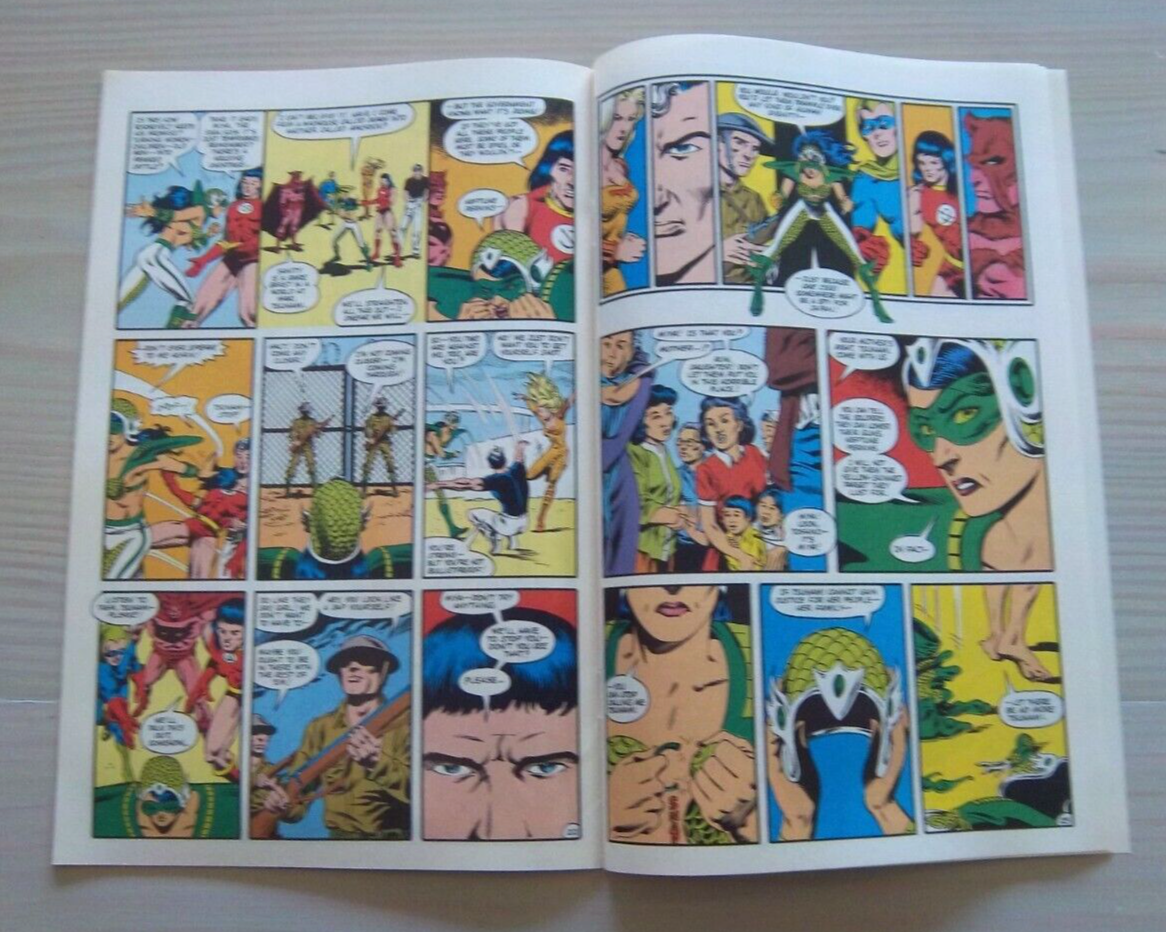 The Young All-Stars #4 - Neptune Perkins - DC Comics - Excellent Cond ...