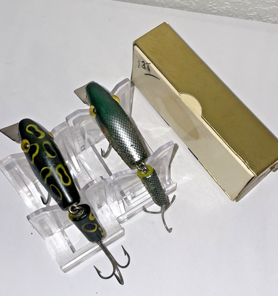 TWO VINTAGE L&S BASS MASTER 15 FISHING LURES & EMPTY LURE BOX | eBay