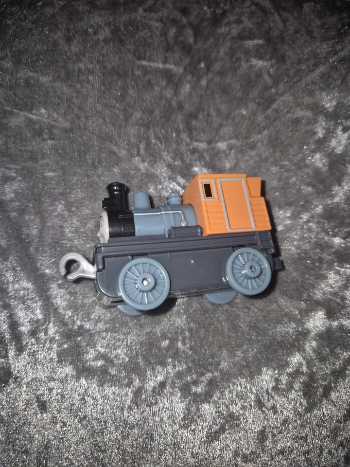Take Along n play Thomas The Tank Engine & Friends Train - Bash | eBay UK