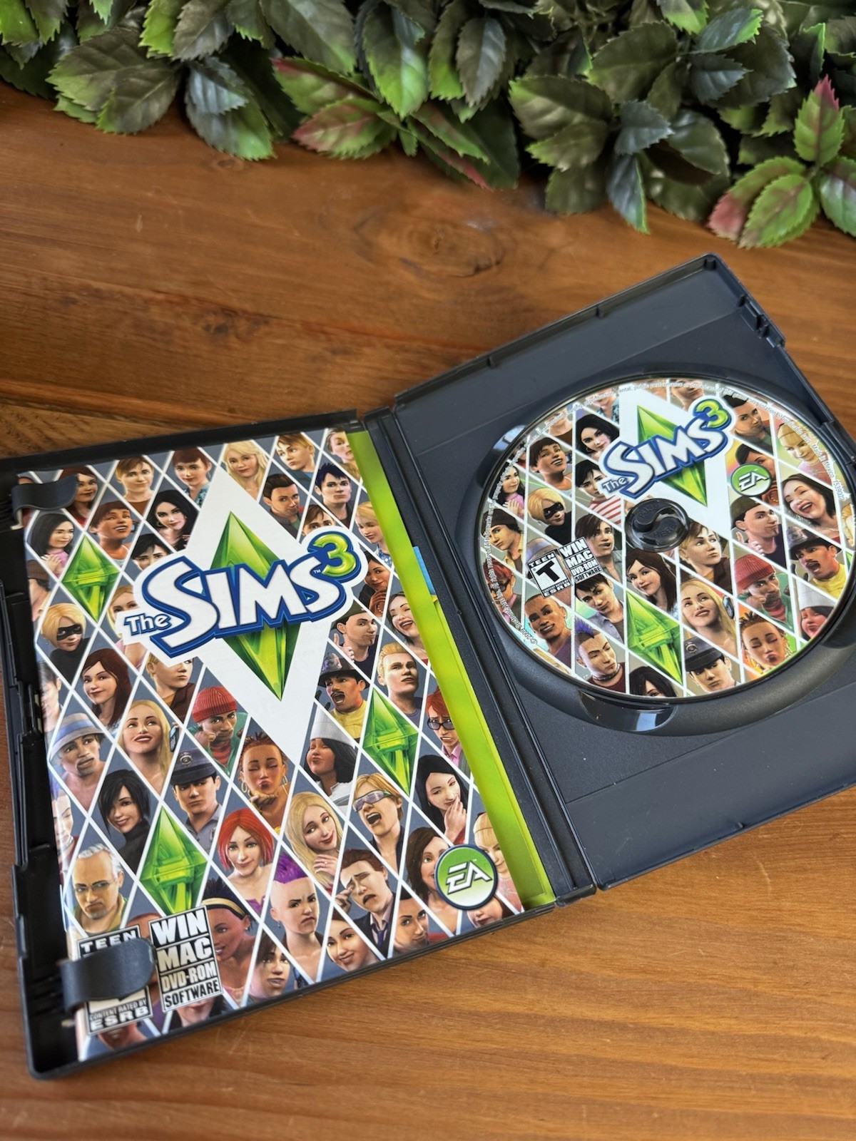 The Sims 3 VG Lot Of 13 Win Mac DVD-ROM One Sealed, Katy Perry,Late ...