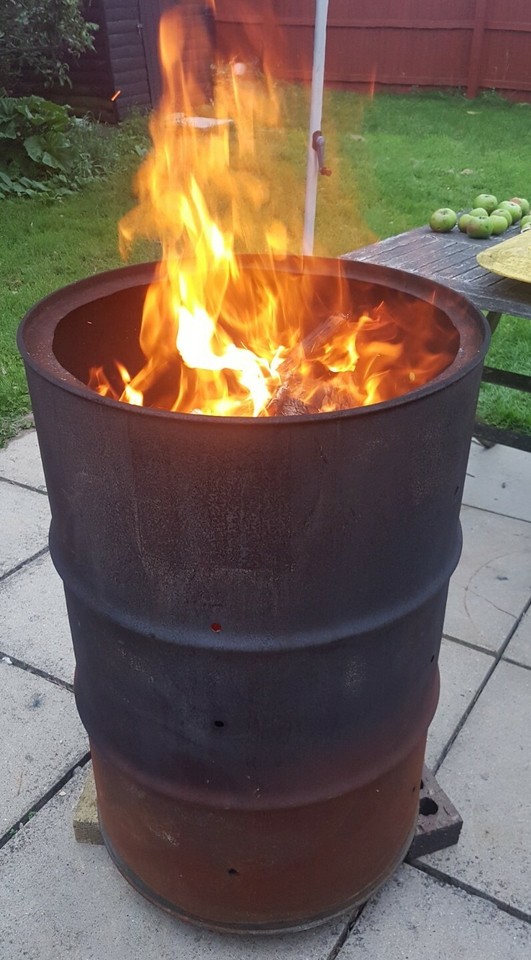 45 Gallon 200 Litre Steel Metal Drum Garden Burning Burn Bin Oil Barrel ...