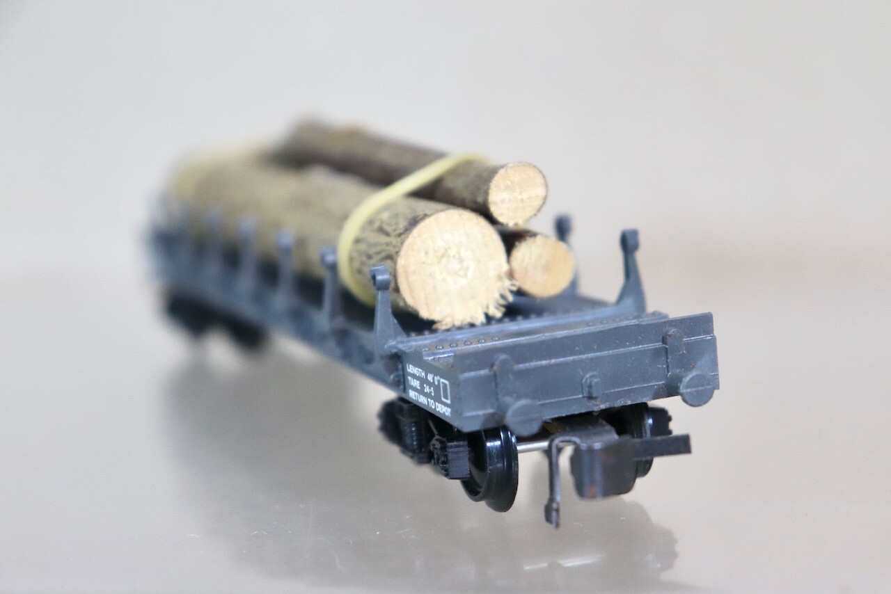 PLAYCRAFT JOUEF P655 SNCF GREY BOGIE BOLSTER WAGON & TIMBER LOAD MINT ...