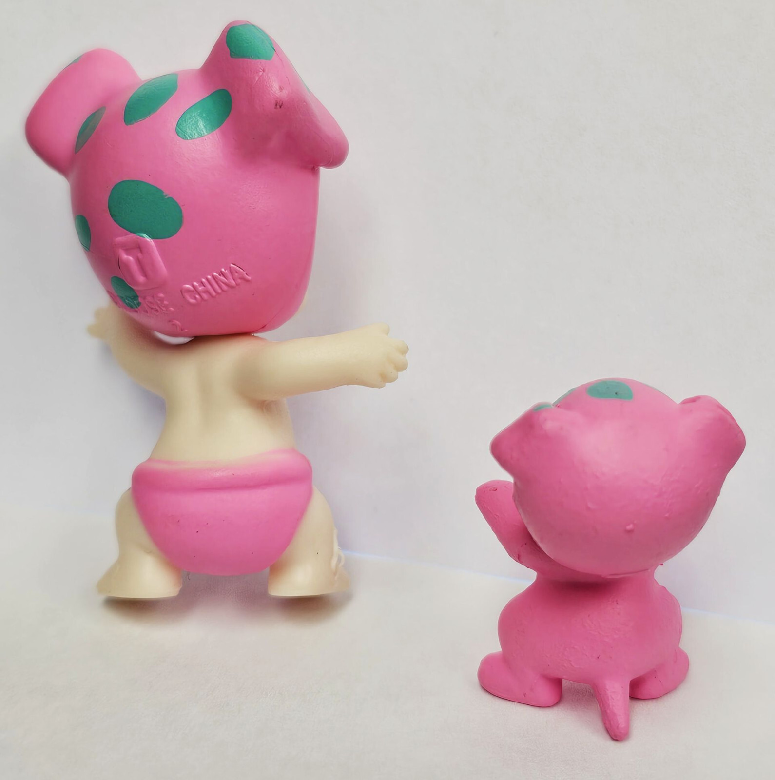 2016 Twozies Pair DIPPY & DOTTY Pet Dog Pink Teal Moose Toys Figure ...