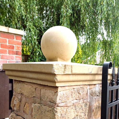 LARGE FLUTED GATE PIER CAP CAPPING CAST STONE BUFF 60cm x 60cm + 12 ...