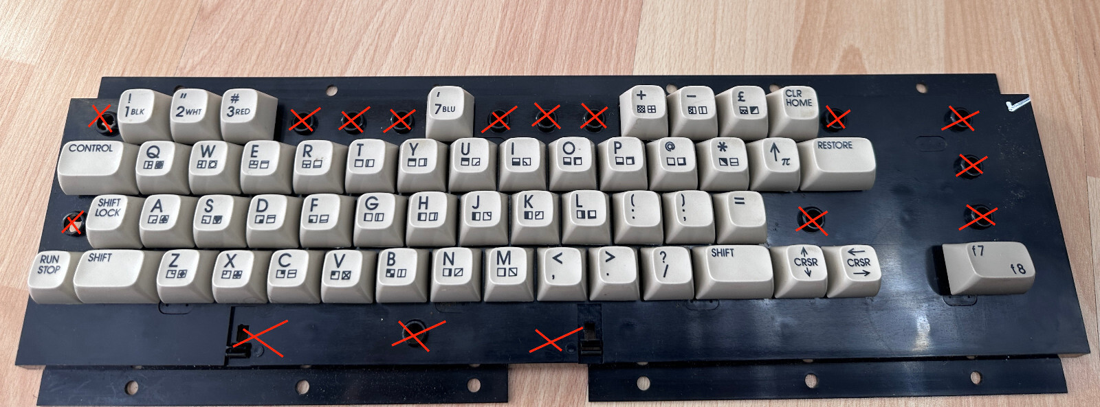 Commodore 64/ 1 x Taste für Tastatur/Keycaps - Keyboard, Taste, Feder ...