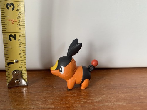 Pokemon Tepig Figure 1.5” *CRACKED EARS* Tomy Moncolle NOT GLOSSY ...
