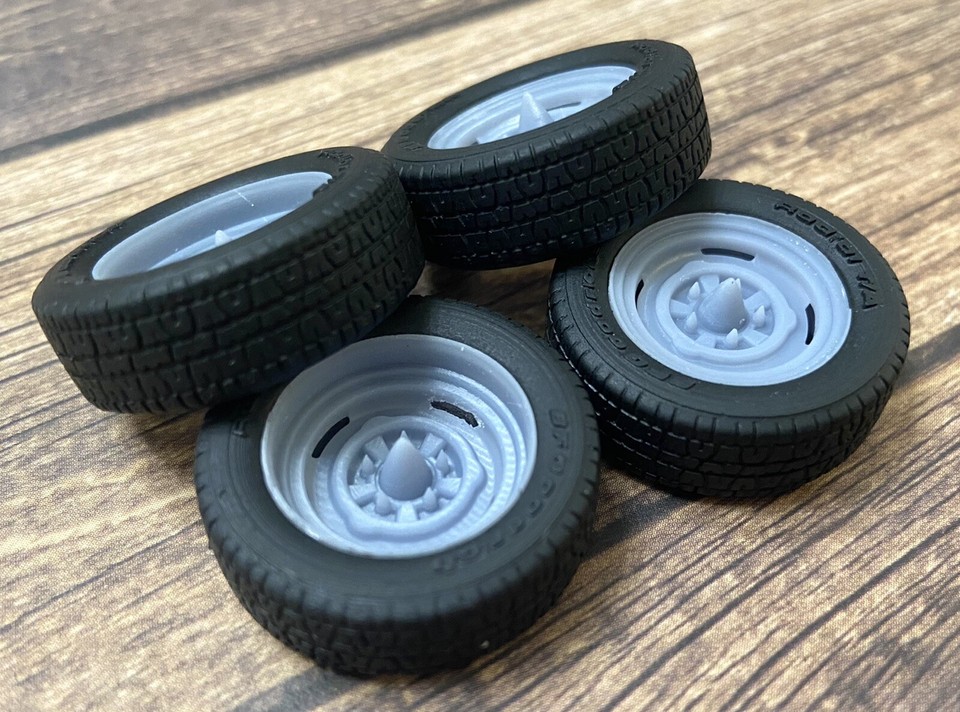 1/24 Scale: 17-inch Chrome Reverse Model Car Wheels W/ Bullets &Spikes ...