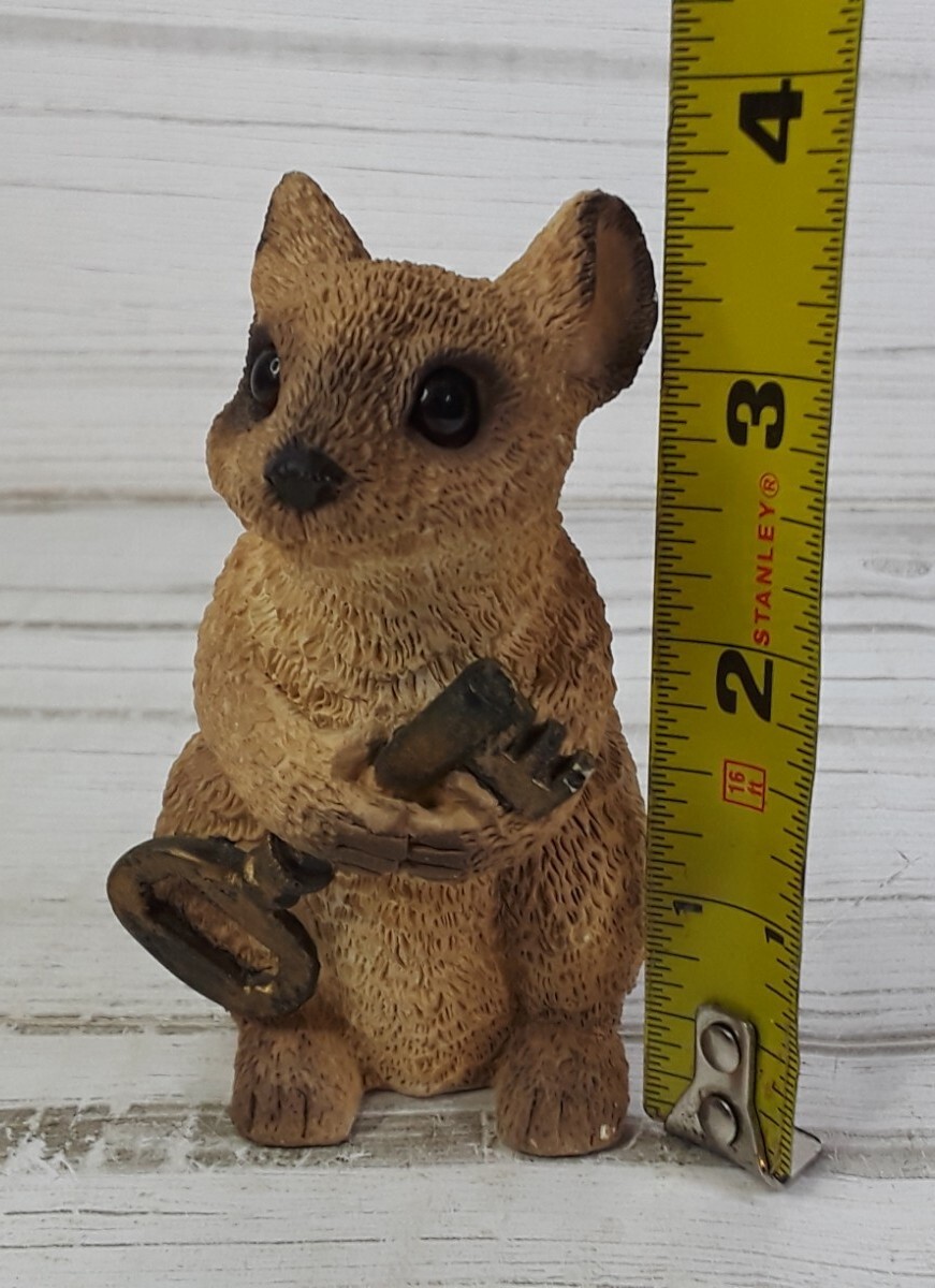 Vintage 1992 United Design Stone Critters Mouse with Skeleton Key | eBay