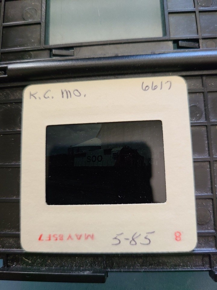 Original Slide Soo Line SOO No. 6617 EMD SD40-2 Kansas City MO 5-1985 | eBay