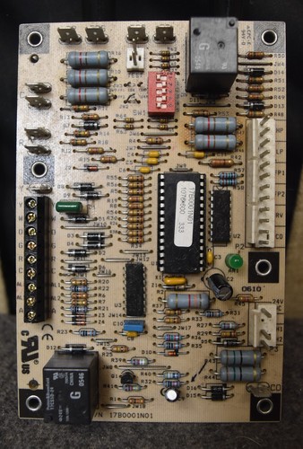 ClimateMaster 17B0001N01 Heat Pump Control Board 1076-600 | eBay