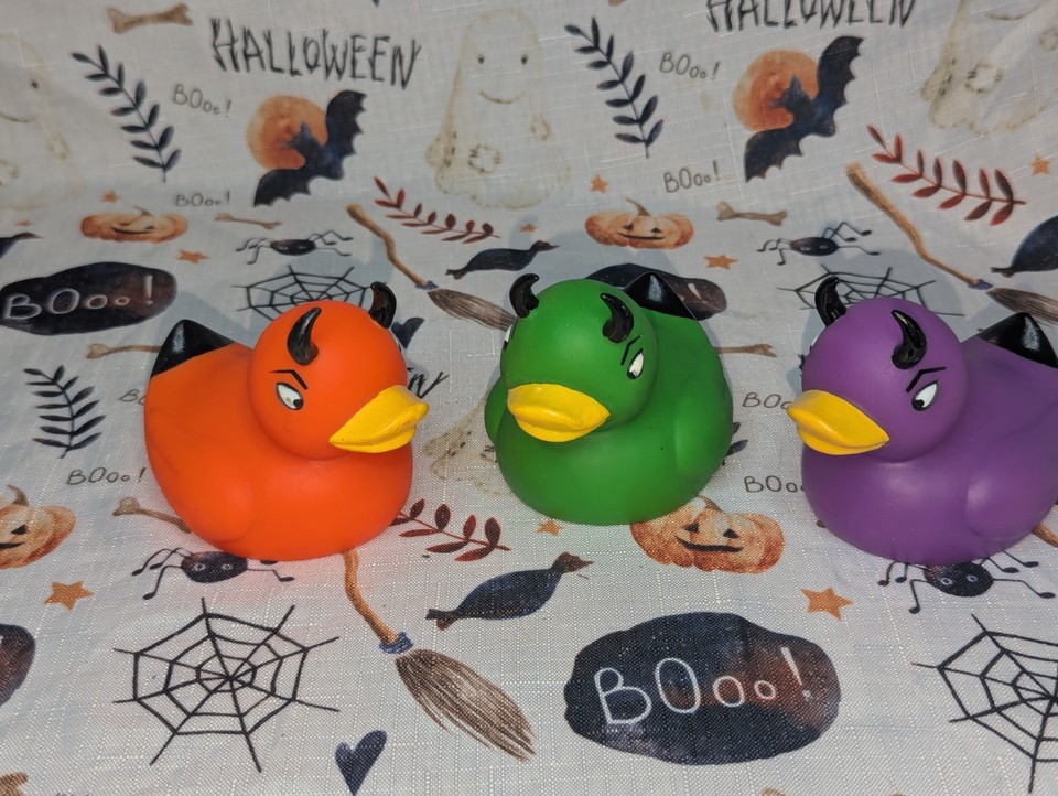 Lot of 3 Vintage 2000 Evil Devil Duckie Rubber Duck Accoutrement 3.5" Halloween | eBay