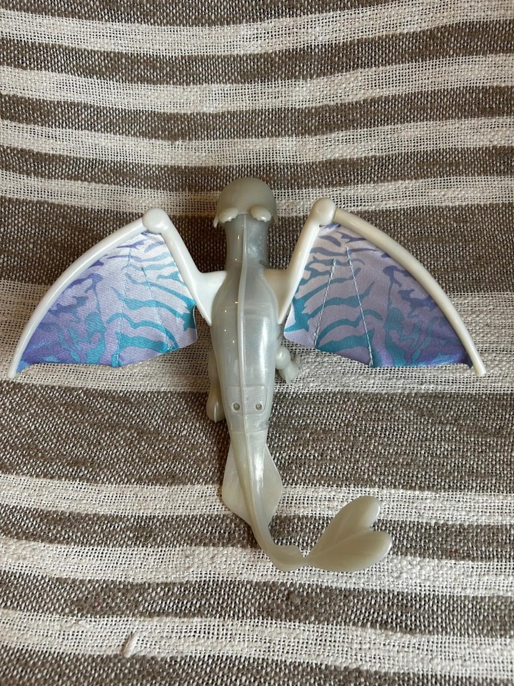 How To Train Your Dragon Deluxe Light Fury Figure With Lights & Sounds ...