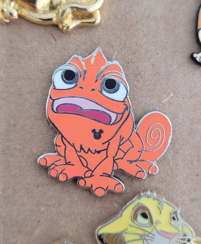 Tangled Colorful Pascal Series Orange Chameleon Individual Disney Trade ...