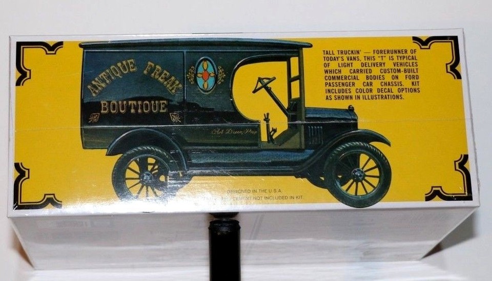 AMT '23 Ford Model "T" Nestle's delivery van Retro deluxe model kit 1/ ...