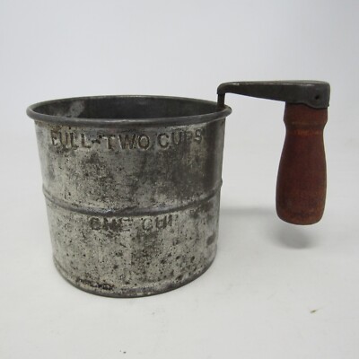 VTG wood handle flour sifter NATWARE 2 cup Metal measuring PRIMATIVE ...