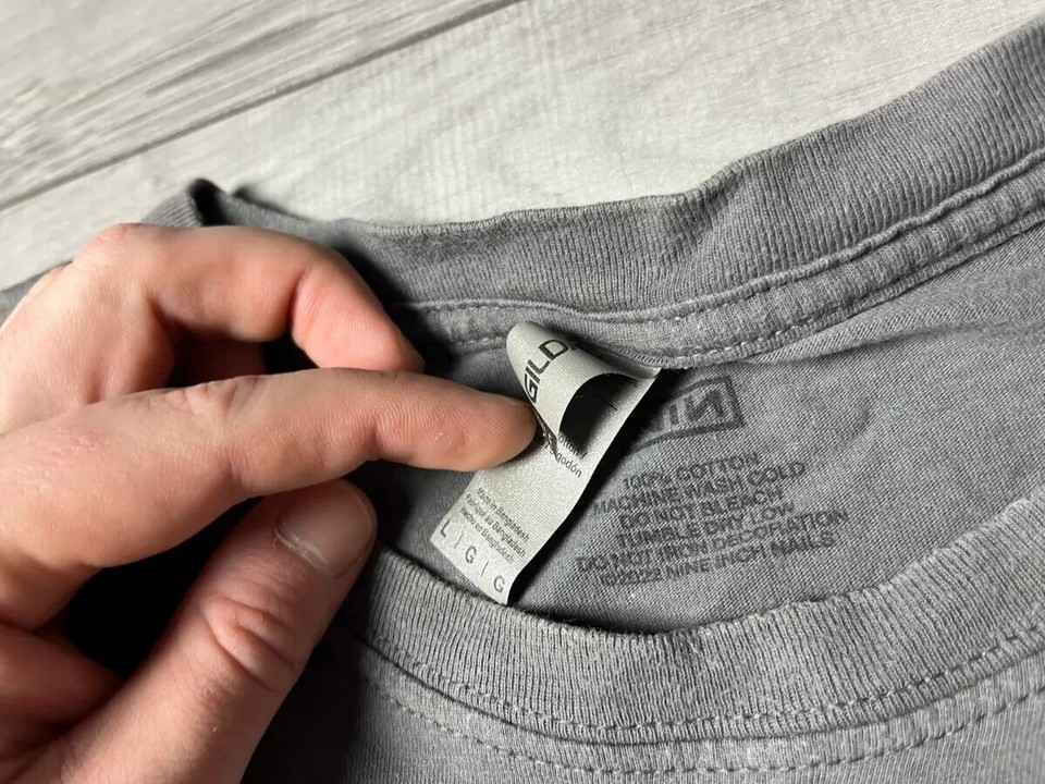 Nine inch Nails Tshirt rock band tee size Large | eBay