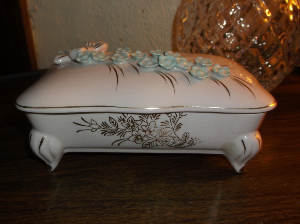 VTG. Victorian Style Ceramic Trinket Box L&M Lipper & Mann ? | eBay