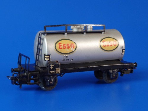 MARKLIN H0 - 4501 - ESSO TANK CAR - VERSION 3: 1958-61 /(97)/ VG | eBay