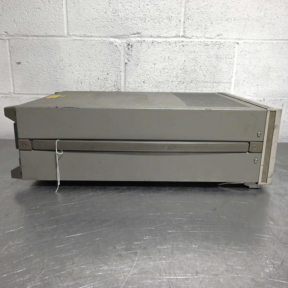 Hewlett Packard 8643A Synthesized Signal Generator 0.26 - 1030 MHz Opt ...