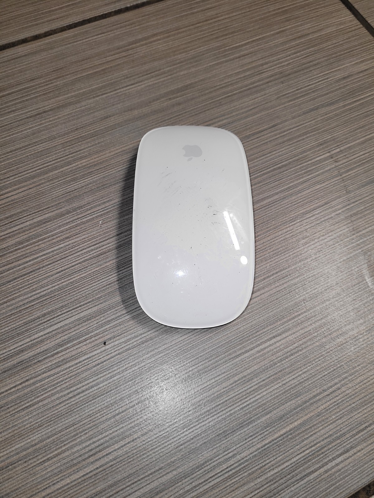 Apple Magic Gen 1 Bluetooth Wireless Mouse . AA batteries included used ...