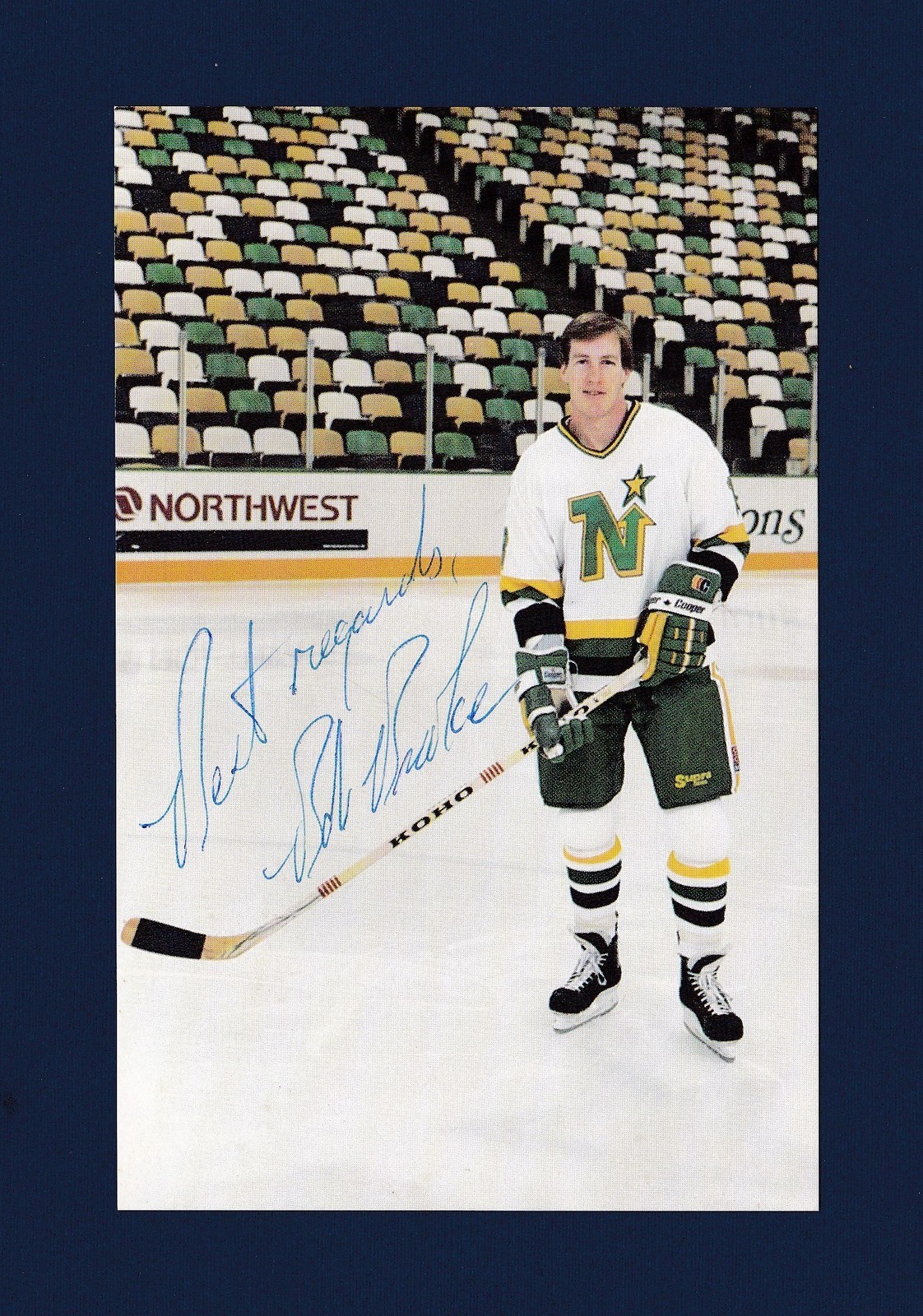 Bob Brooke signed Minnesota North Stars vintage team issued hockey ...