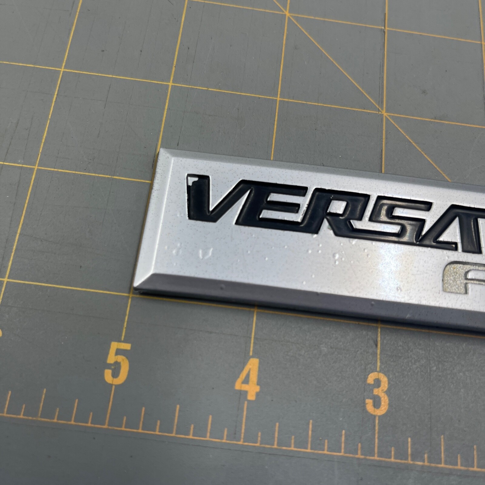 2002-2005 Buick Rendezvous Versatrak AWD OEM Factory Chrome Rear Trunk ...