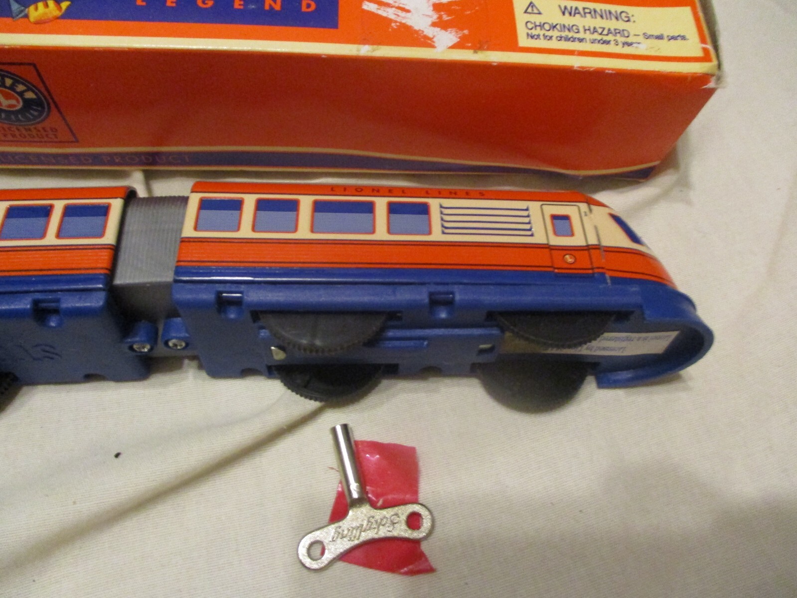 Schylling Lionel Trains Streamliner Three Car Wind-up Tin Train Diesel ...