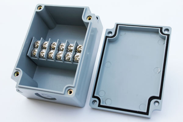 TERMINAL BLOCK ENCLOSURE, LOT OF 6, 6-POSITION, 3.54 X 2.56 X 1.77 ...