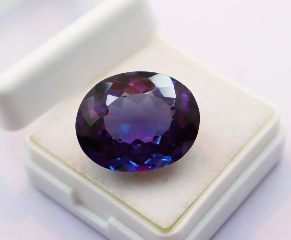 12.05 CTs Natural Flawless Russian color changing Alexandrite ring Oval ...