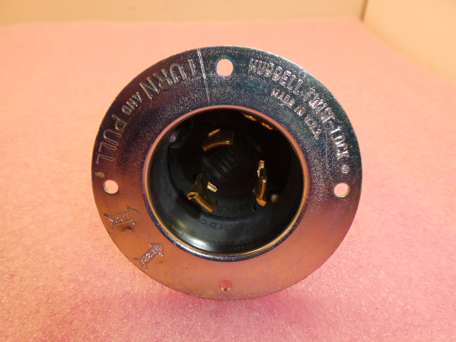 HUBBELL / HBL3775 / FLANGED LOCKED INLET / 50A 250V DC/600V AC, 3P 4W ...