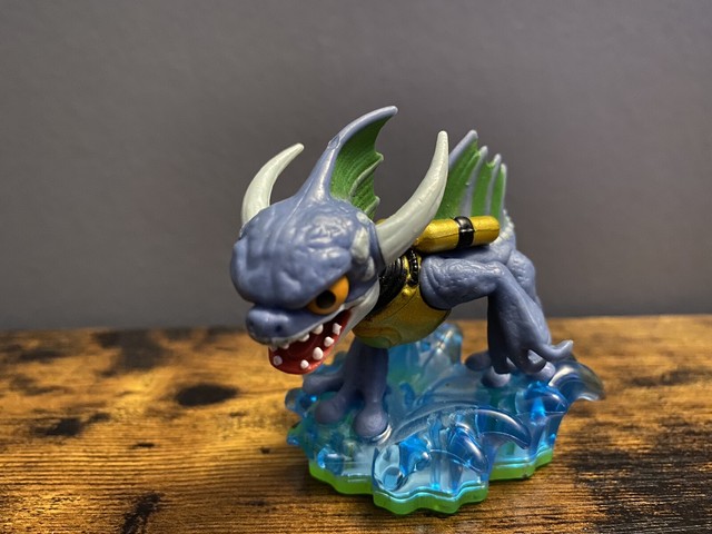 Skylanders Spyro's Adventure Zap Figure Loose 84183888 for sale online ...