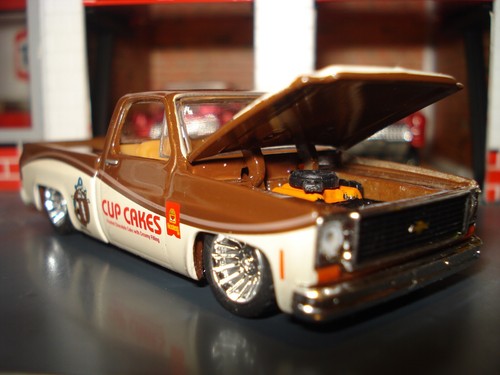 1974 CHEVROLET CHEYENNE SQUARE BODY TRUCK LIMITED EDITION 1/64 CUSTOM ...