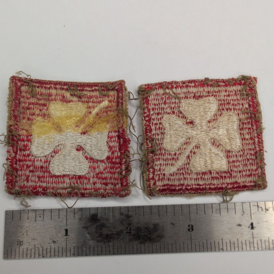x2 US Army 4th Military Division Red Patches Clover Insignia Military ...