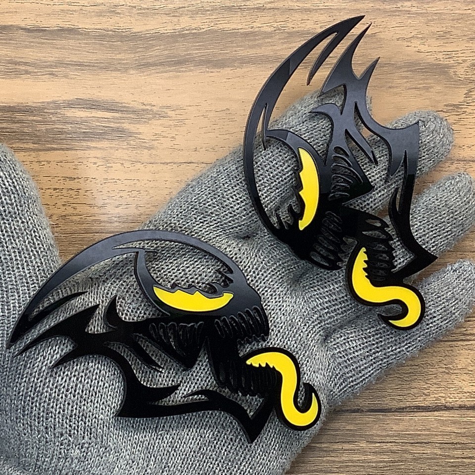 Venomous V3 Badges Emblem Yellow Eye Tongue, Fender Venom, Angry | eBay