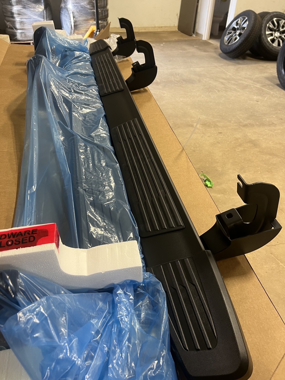 2019-2024 Chevy Silverado 1500 OEM GM Running Boards Step Bars Crew Cab ...