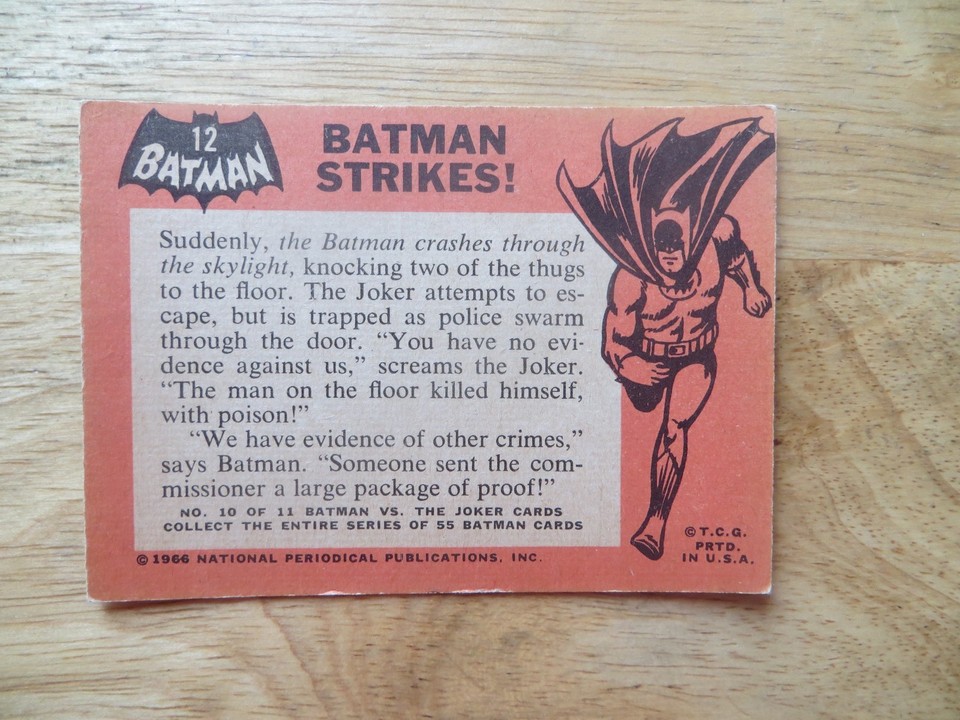 1966 TOPPS BATMAN BLACK BAT ORANGE BACK BUBBLE GUM CARD # 12 BATMAN ...