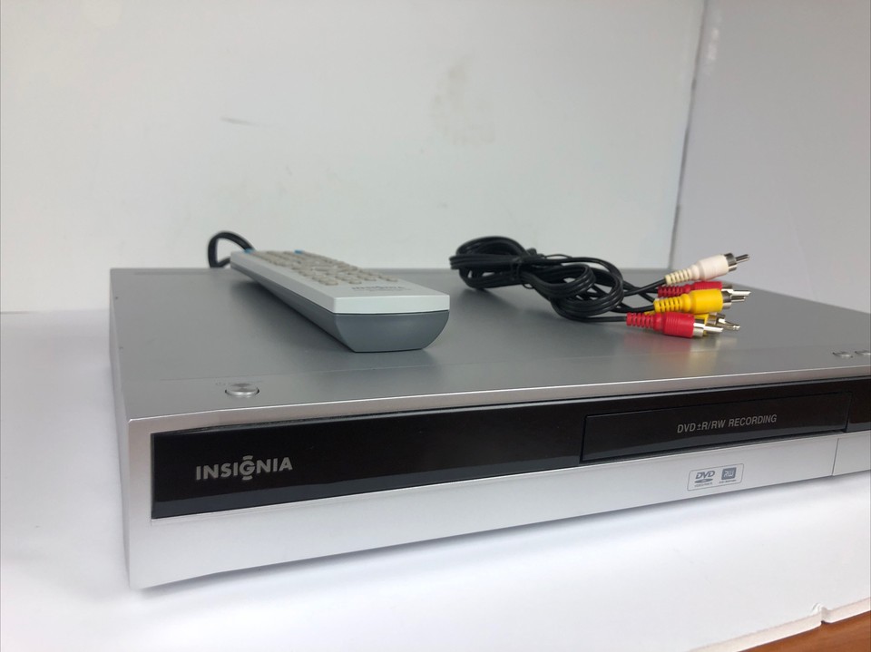 Insignia DVD Recorder NS-DVDR1 DVD S-Video DV W/ Remote 16 Hours Of Use ...