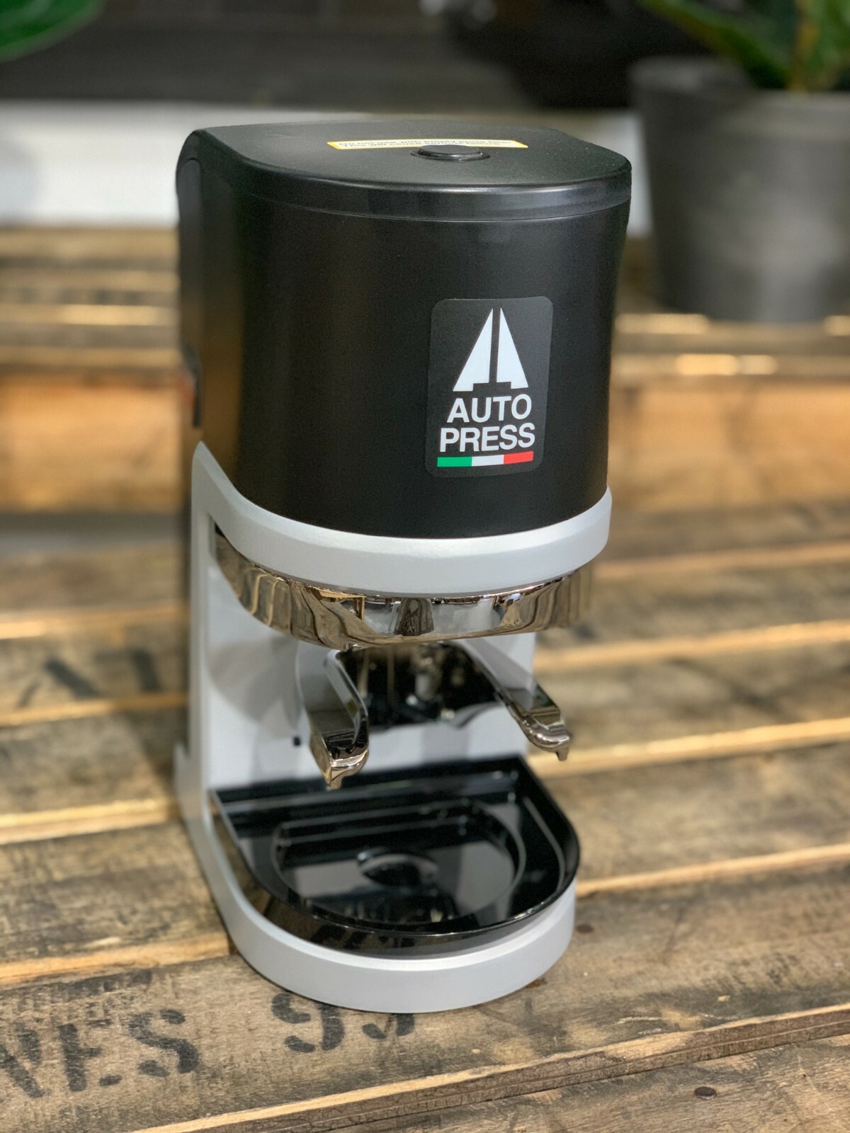 AUTO PRESS AUTOMATIC BRAND NEW BLACK ESPRESSO COFFEE TAMPER TAMPING ...