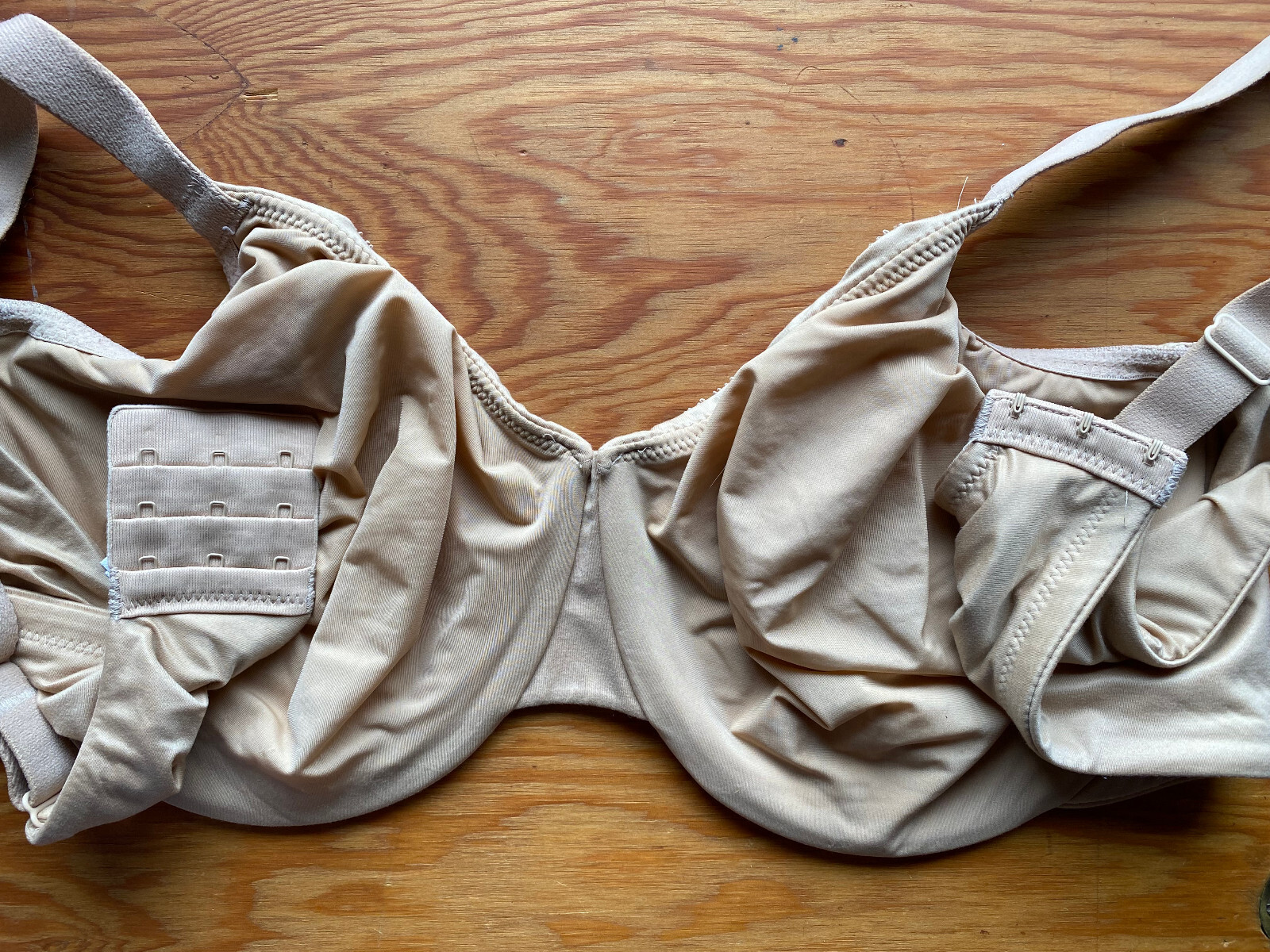 WACOAL Beige Bra Size 40DD Underwire Adjustable Back … - Gem