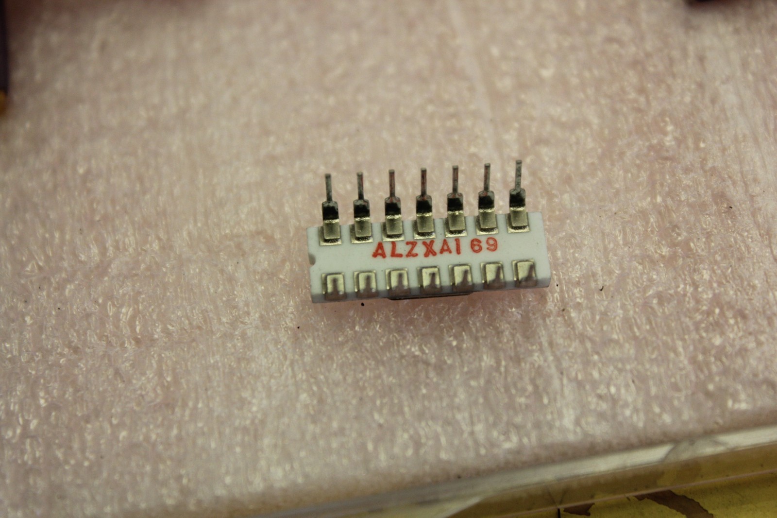 RCA CA3045 White Ceramic IC Circuit Square Top | eBay