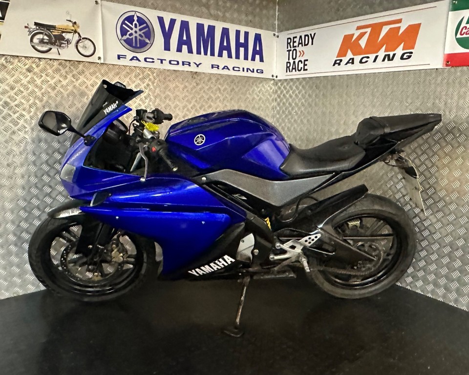Yamaha yzf r125 | eBay UK