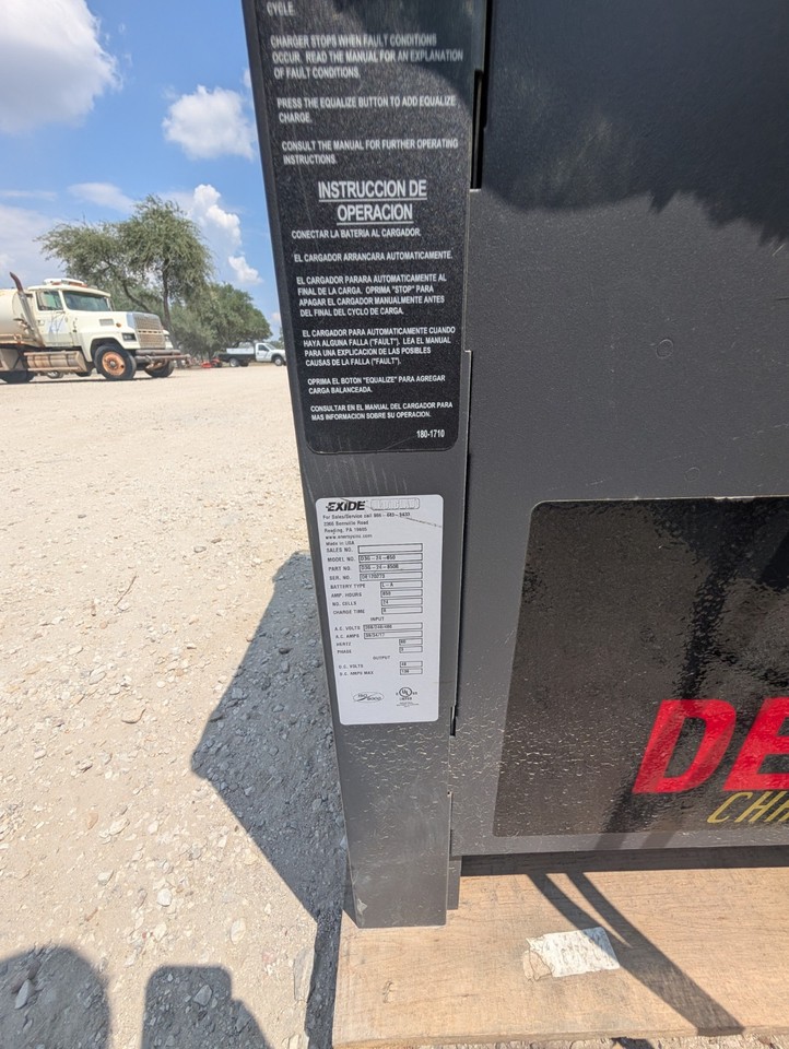 Raymond SA-CSR30T Swing Reach Turret Forklift Laredo TX 240" Mast ...